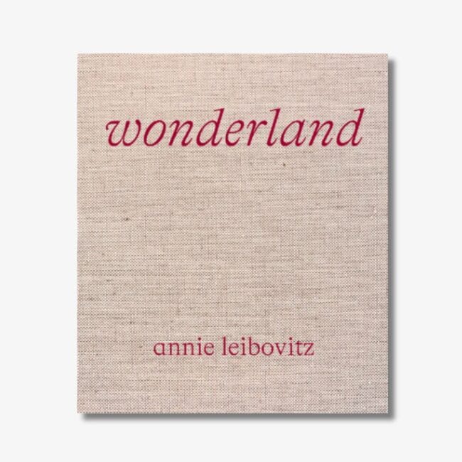 Annie Leibovitz Wonderland - Book - Clay